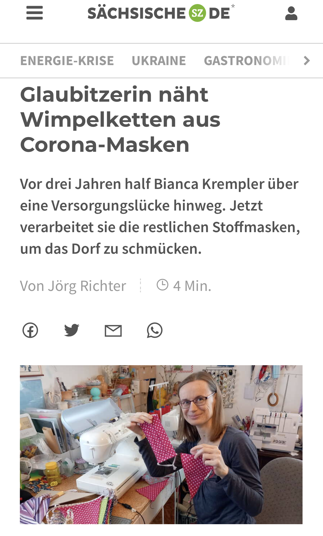 Wimpelkette aus Stoffmasken am Gartenzaun - Kremplinghaus